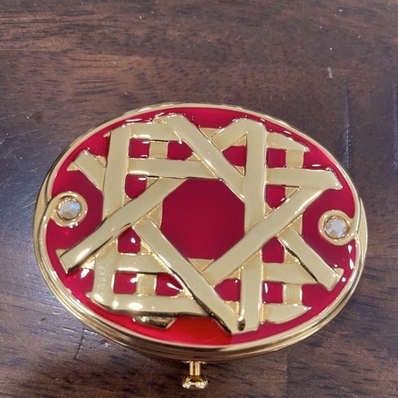 Estee Lauder | Accessories | Vintage Este Laudermakeup Compact | Poshmark